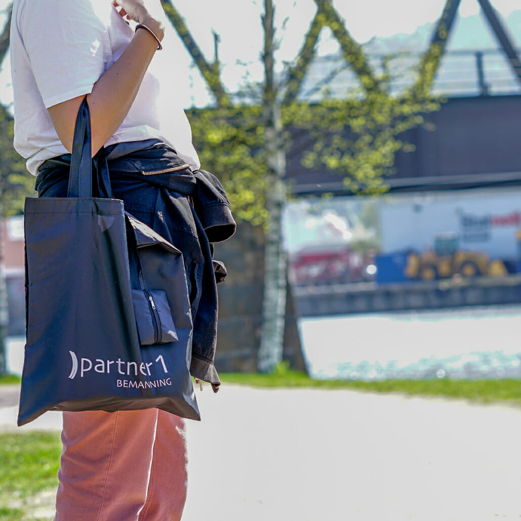 Handlenett i polyester med trykk - SKG Emballasje