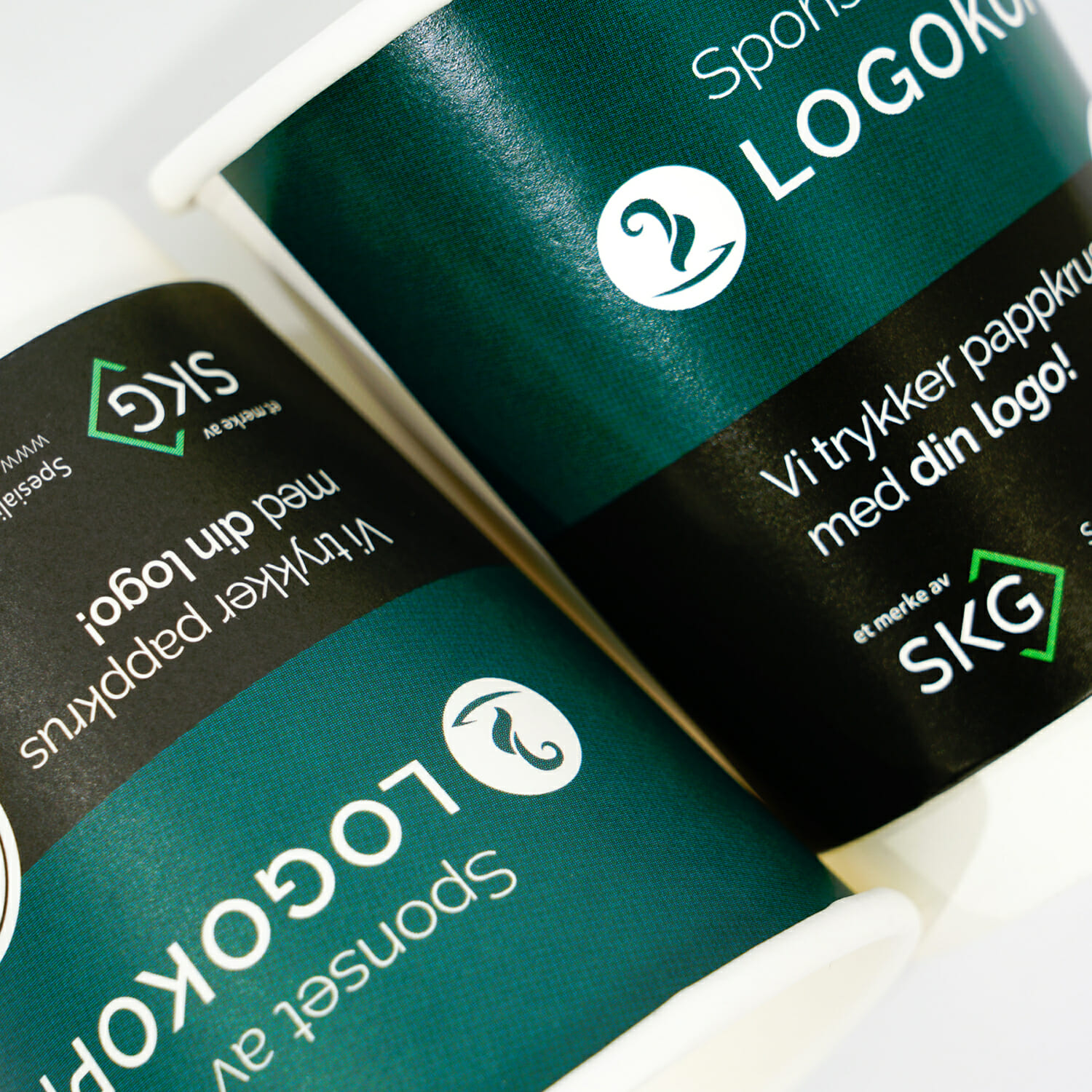 Pappkopper med logo - SKG Emballasje